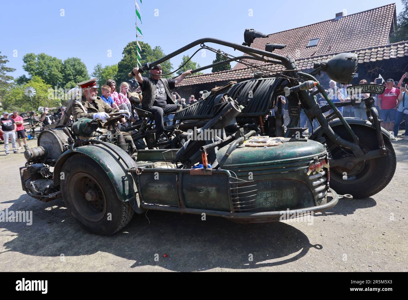 04 juin 2023, Saxe-Anhalt, Halberstadt: Vue d'une moto avec un moteur ...