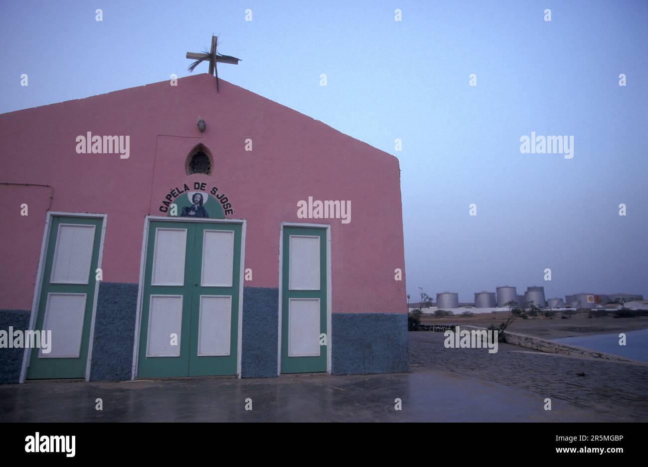 église catholique cap vert praia Banque de photographies et d’images à ...