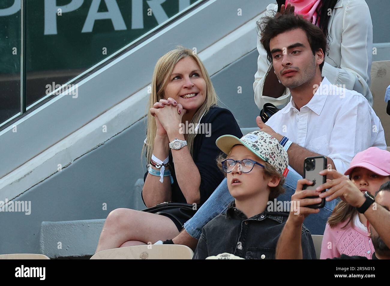 Paris, France. 04th juin 2023. Isabelle Gounin-Levy dans les stands ...