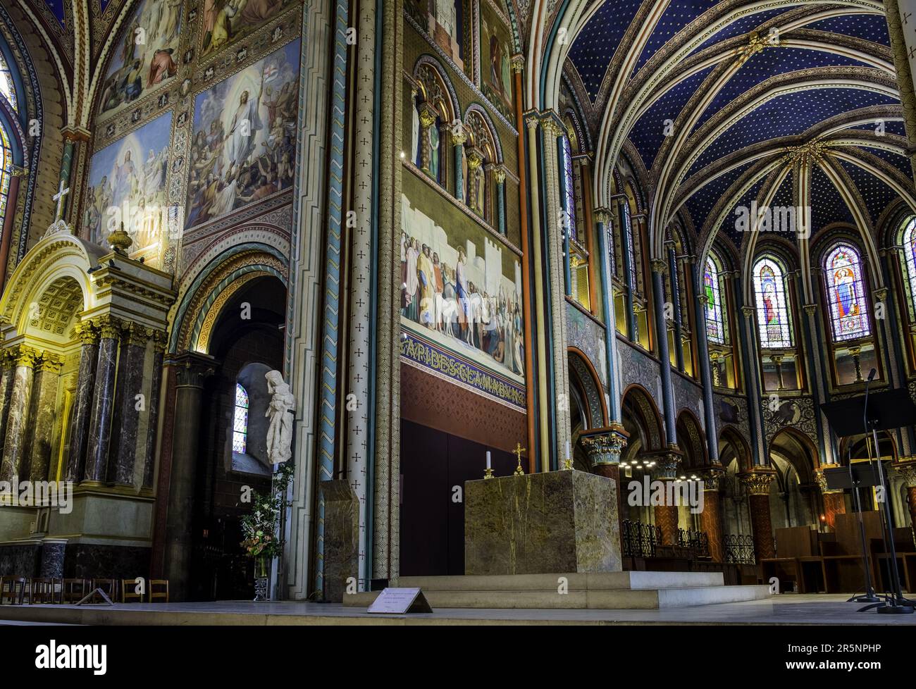 FRANCE. PARIS (6TH ARRONDISSEMENT). ÉGLISE SAINT-GERMAIN-DES-PRES ...