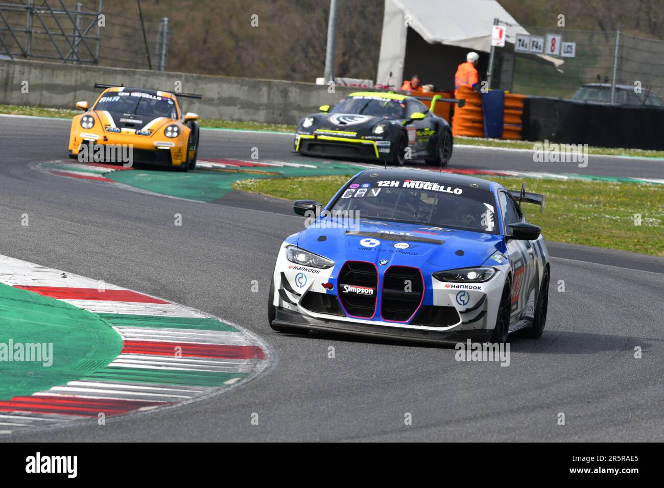 Scarperia, 23 mars 2023 : BMW M4 GT4 de Team Simpson Motorsport ...