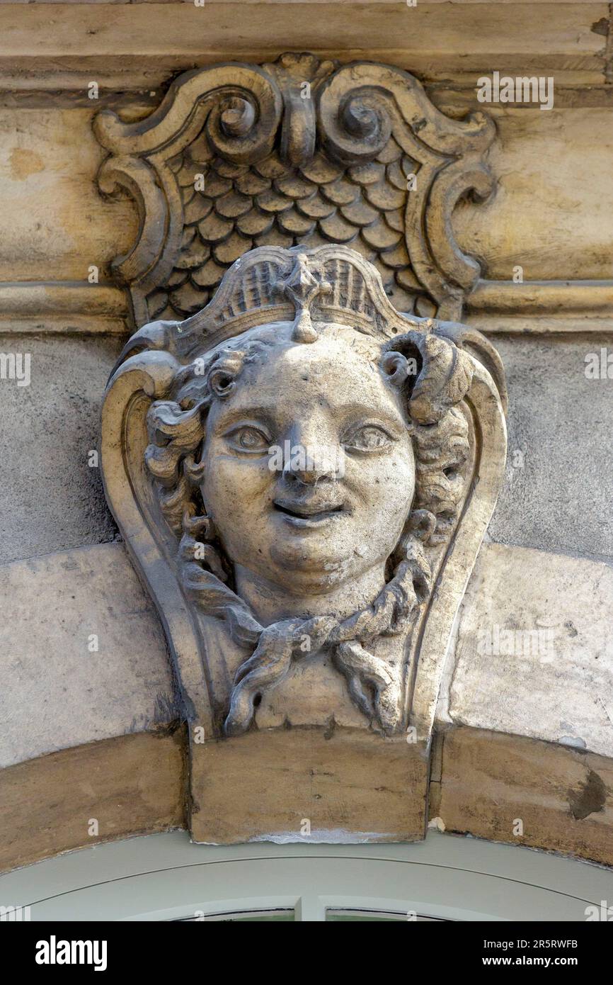 France, Meurthe et Moselle, Nancy, mascaron ornement sur une façade de ...