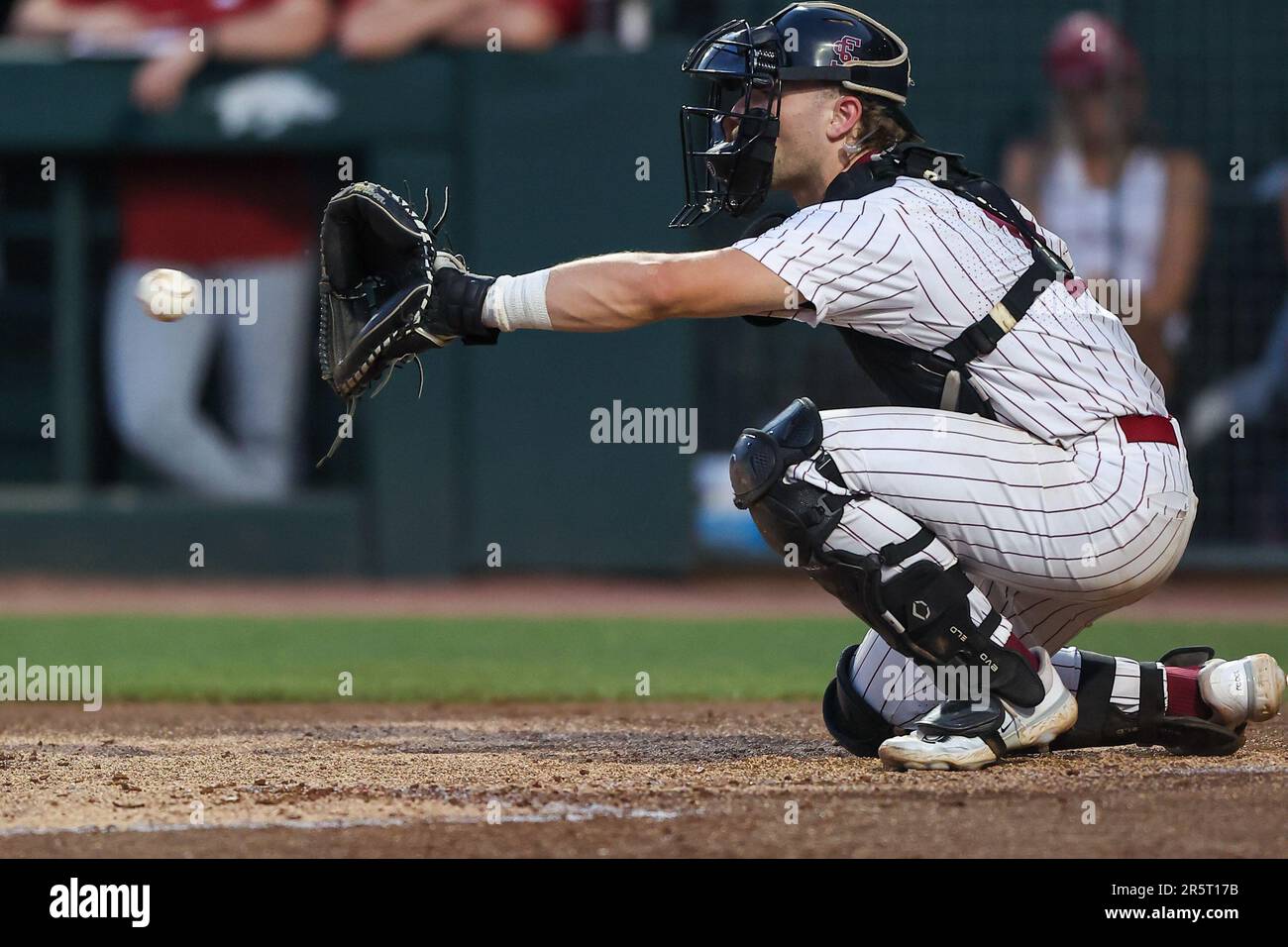4 juin 2023: Le capteur de Broncos Ben Steck #17 atteint pour recevoir ...
