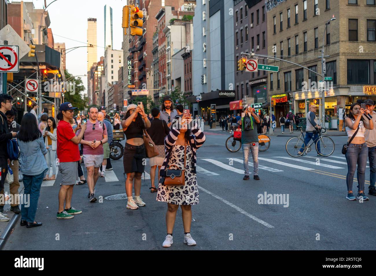 Les amoureux de l'astronomie risquent leur vie et leur membre alors qu ...