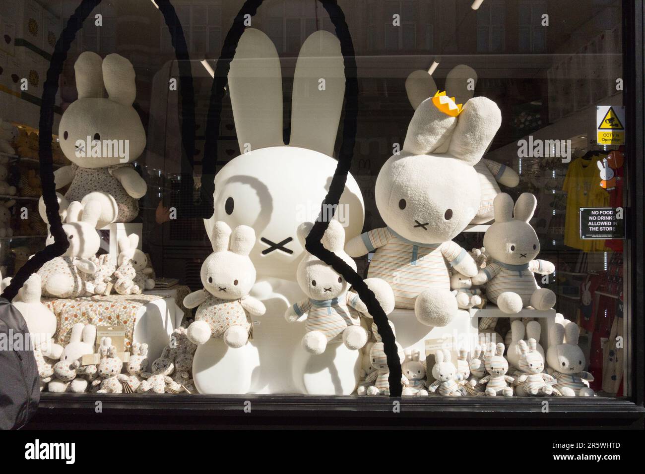 Miffy shop Banque de photographies et d’images à haute résolution - Alamy
