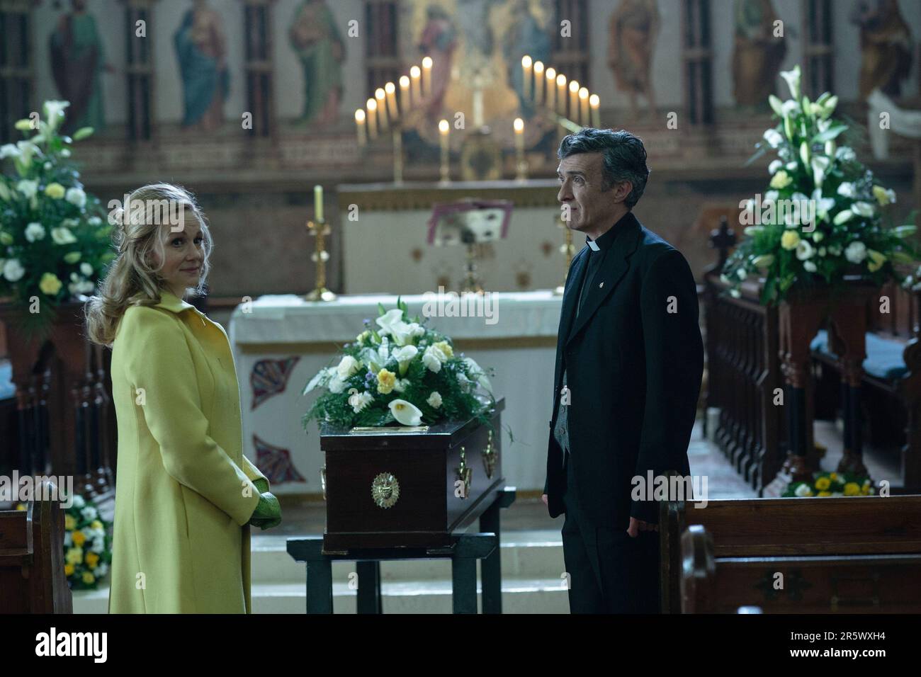 LE MIRACLE CLUB, de gauche à droite : Laura Linney, Mark O'Halloran ...