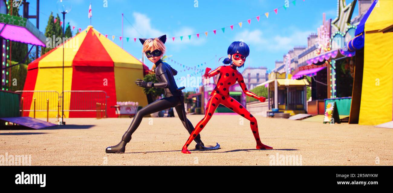 LADYBUG & CAT NOIR: LE FILM, (alias MIRACULEUX: LE FILM), de gauche à ...