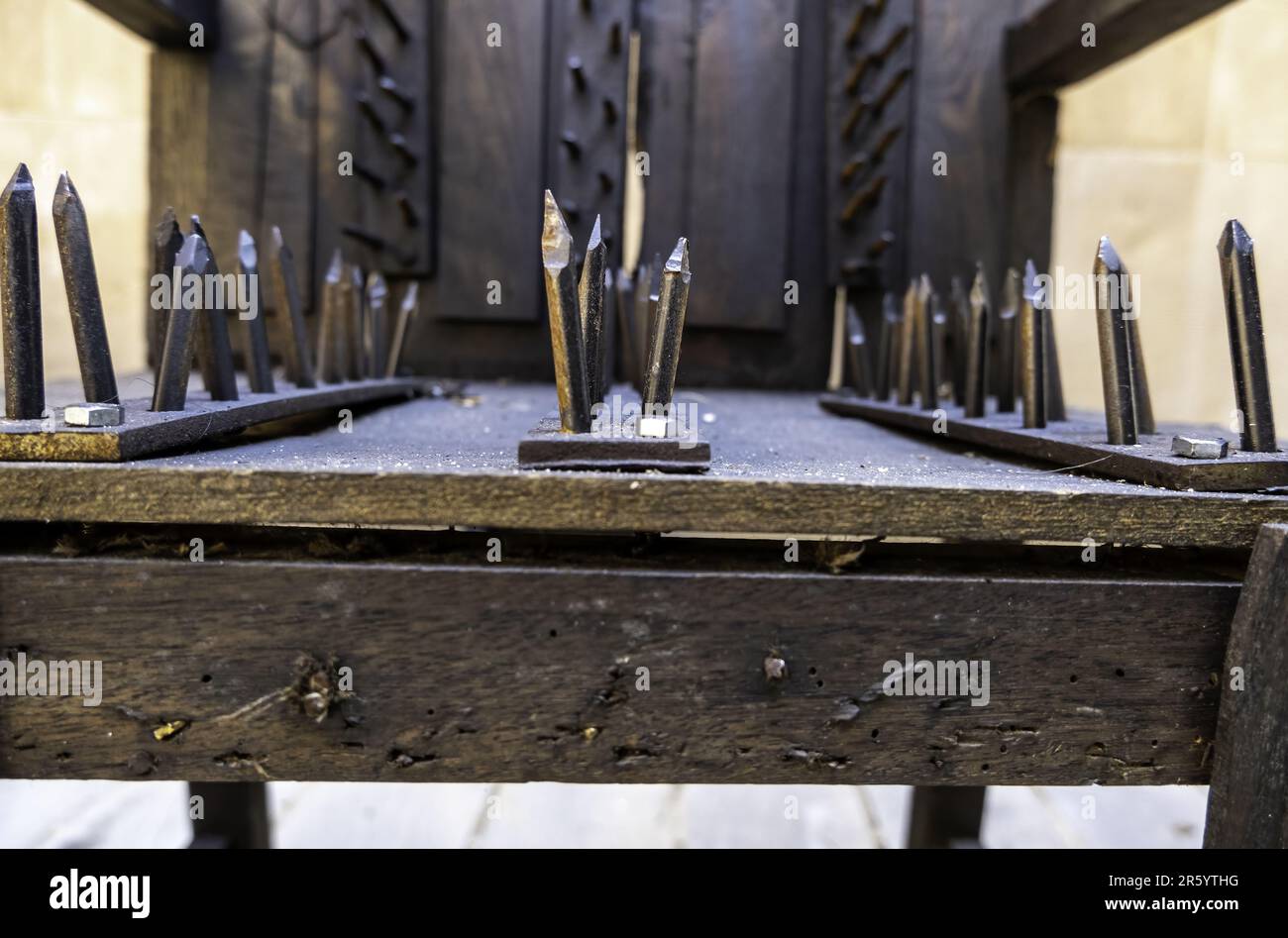 Chaise d'inquisition Banque de photographies et d’images à haute ...