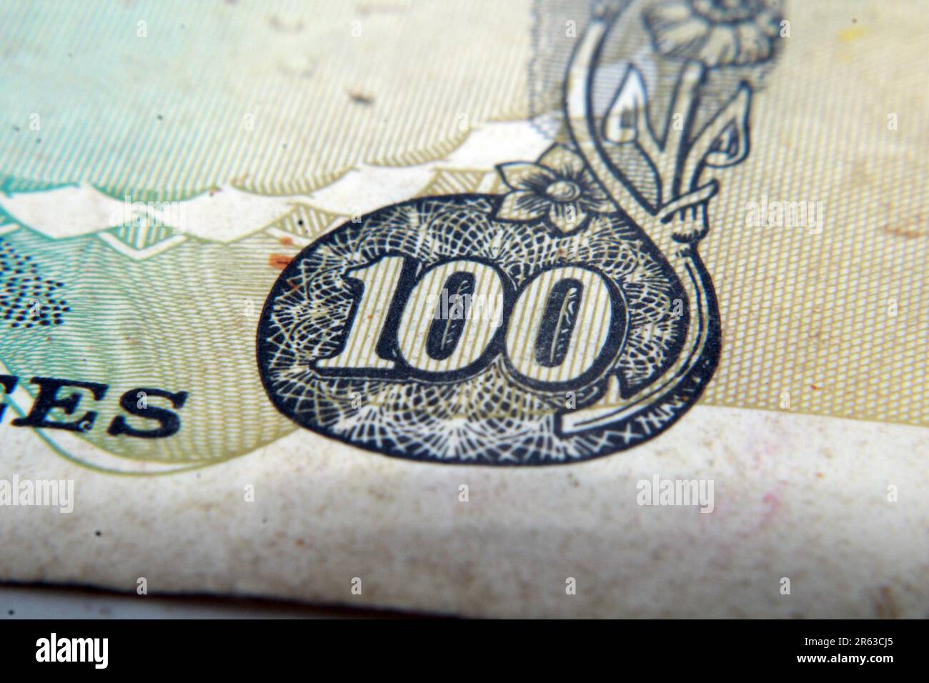 Indian one hundred rupee note Banque de photographies et d’images à ...