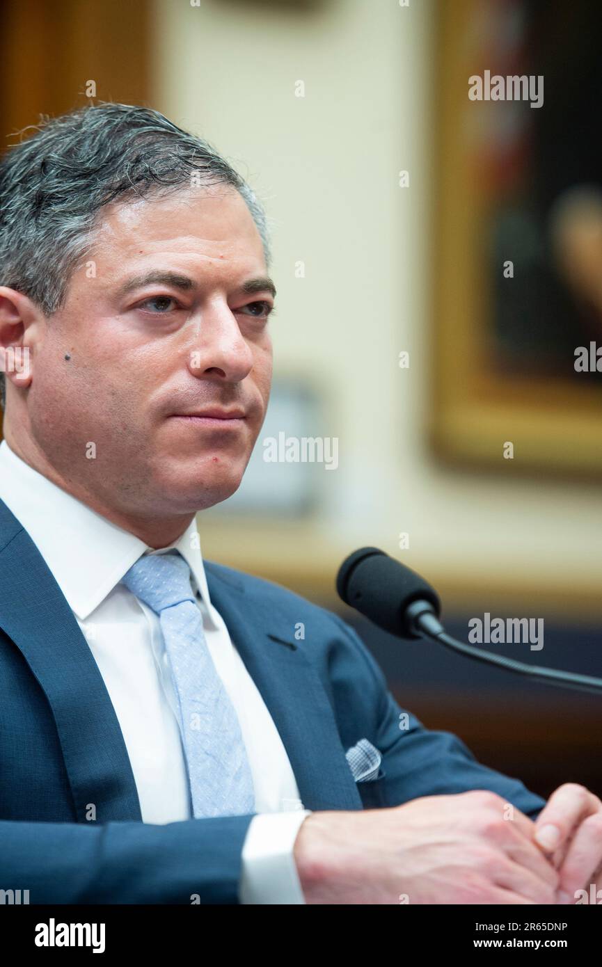 Andrew Grossman, associé, Baker Hostetler, comparaît devant une ...