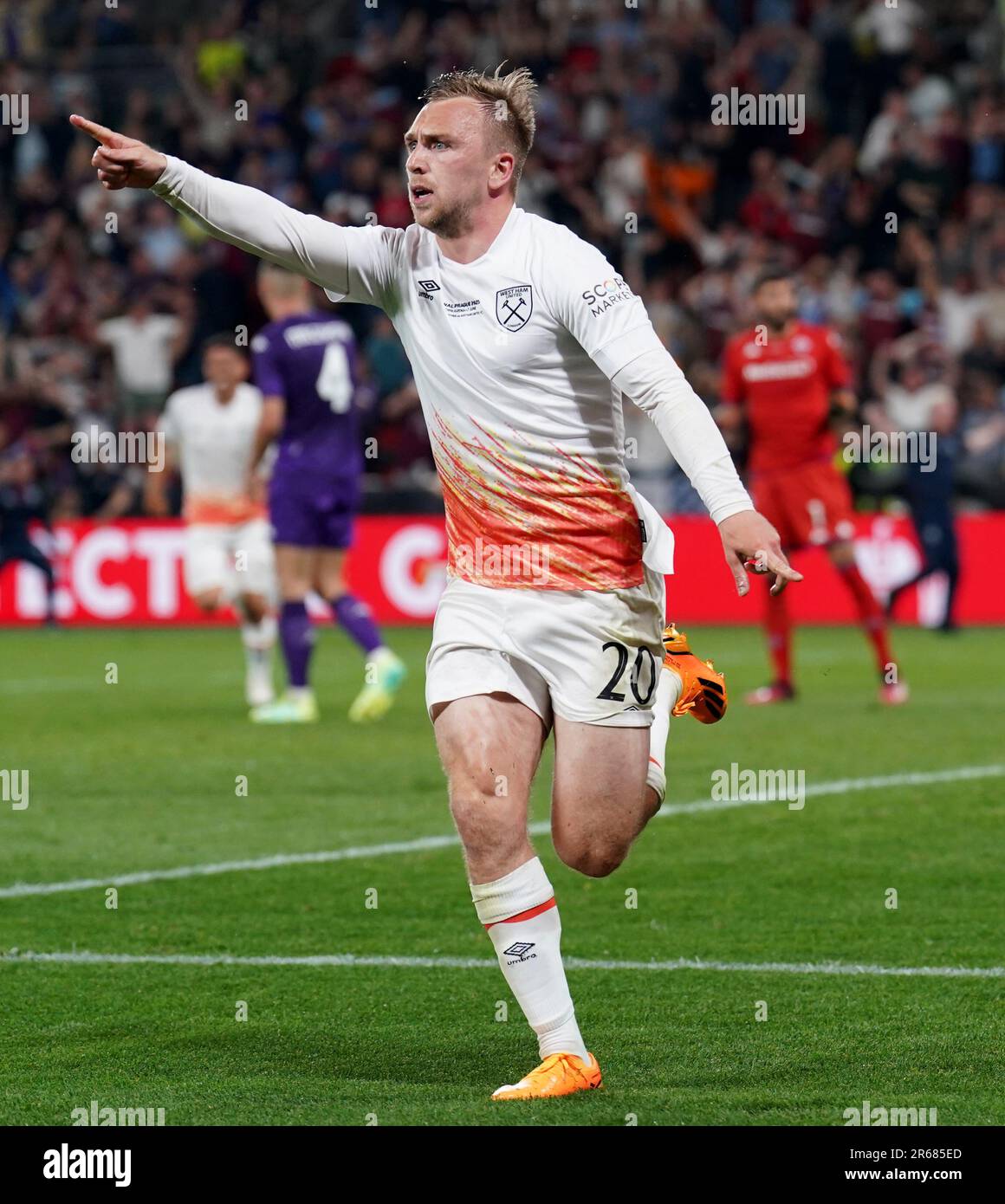 Jarrod Bowen, de West Ham United, célèbre son deuxième but lors de la finale de l'UEFA Europa ...