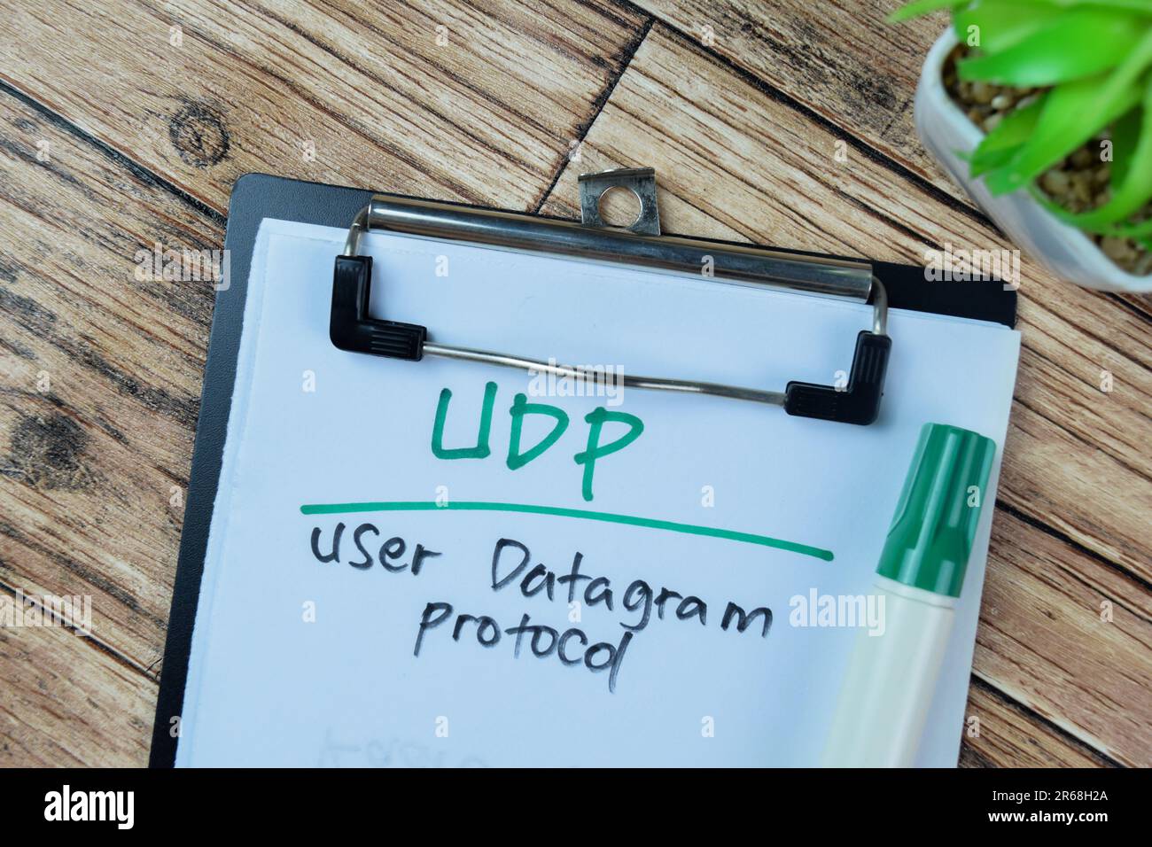 Protocolo de datagramas de usuario Banque de photographies et d’images ...