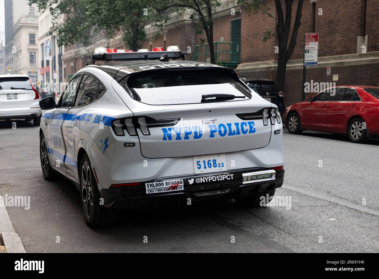 New York, New York, États-Unis. 7th juin 2023. Un véhicule utilitaire ...