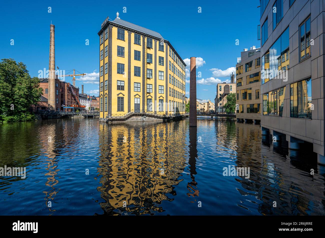 L'emblématique bâtiment Flatiron dans le paysage industriel historique ...