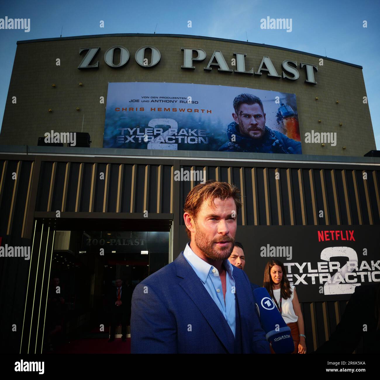 Chris hemsworth extraction 2 Banque de photographies et d’images à ...