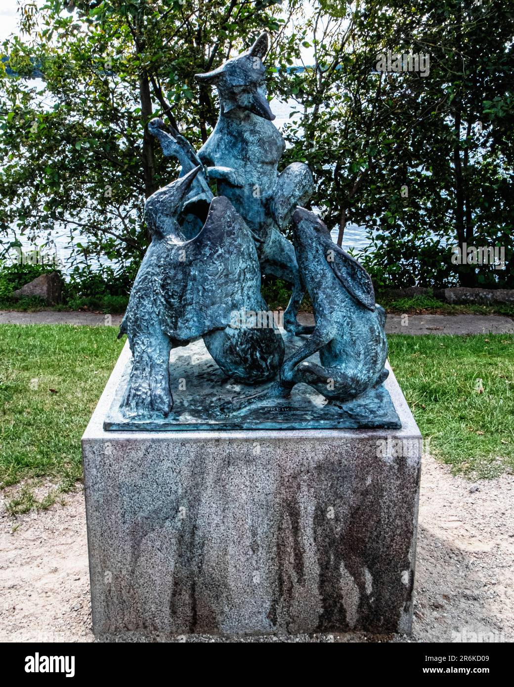 1974 sculpture en bronze 'Lütt Matten, de Has' (Lütt Matten, le lièvre ...
