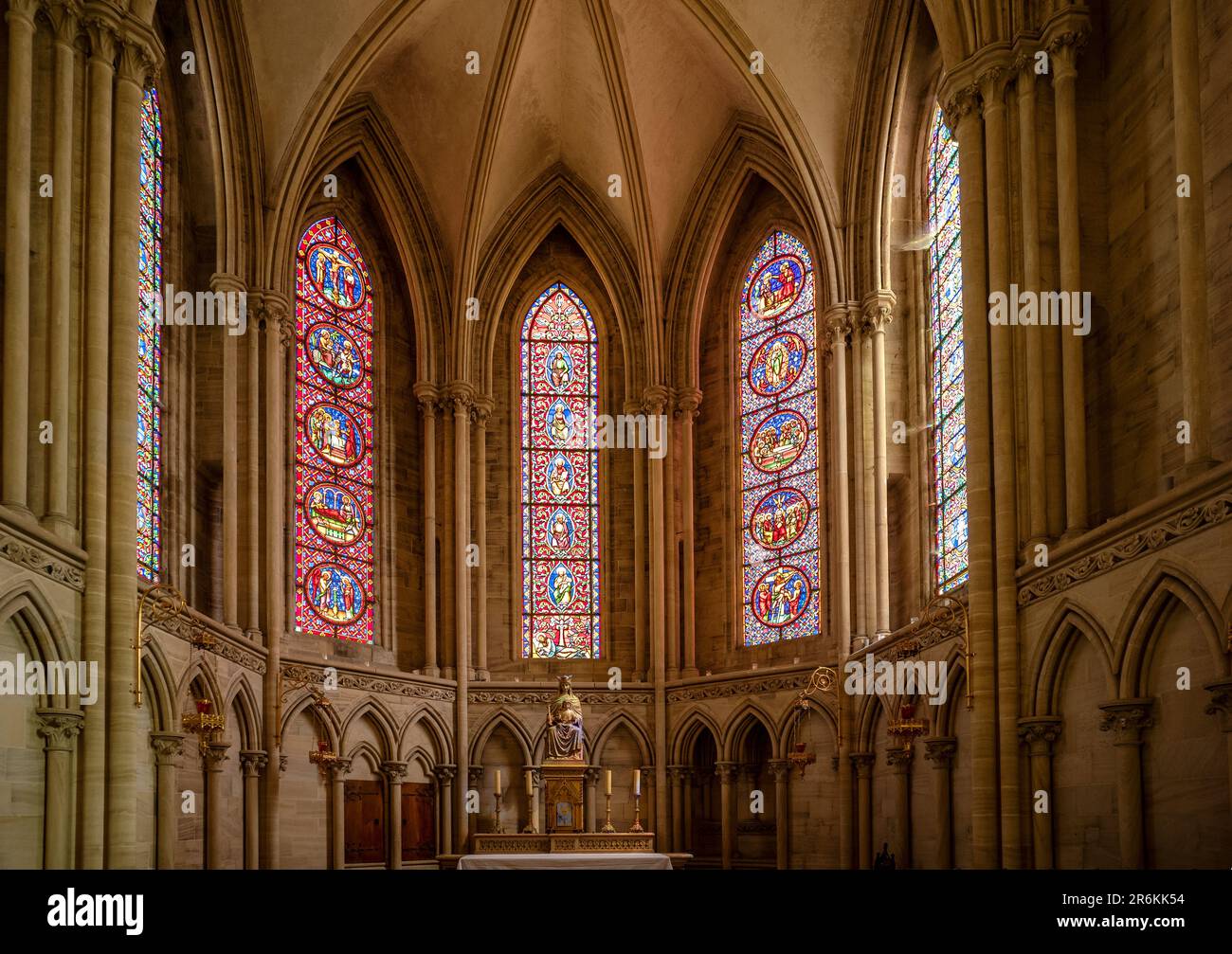 Cathédrale notre dame de bayeux Banque de photographies et d’images à haute résolution - Page 2 ...