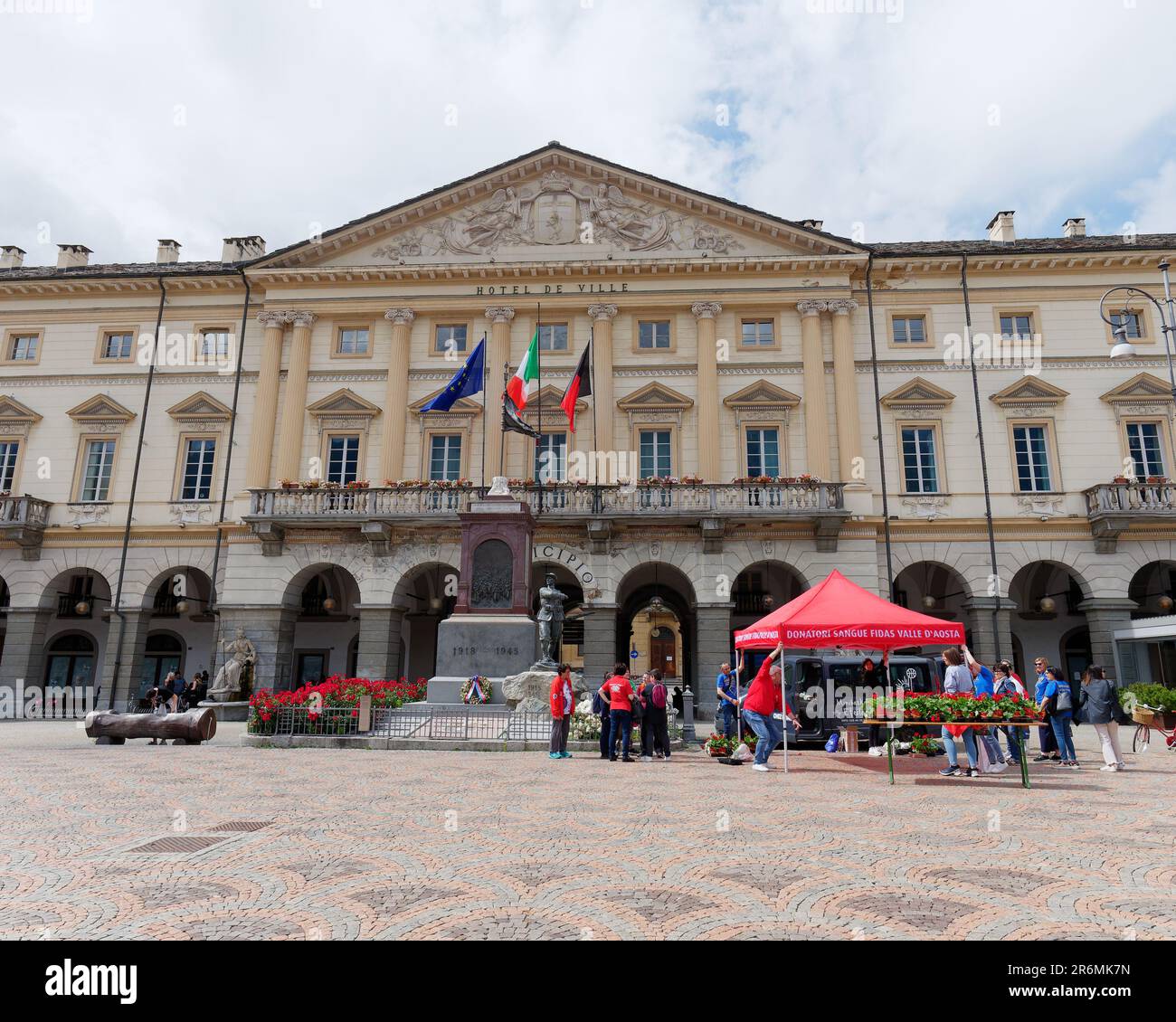 Aosta valley flag Banque de photographies et d’images à haute ...