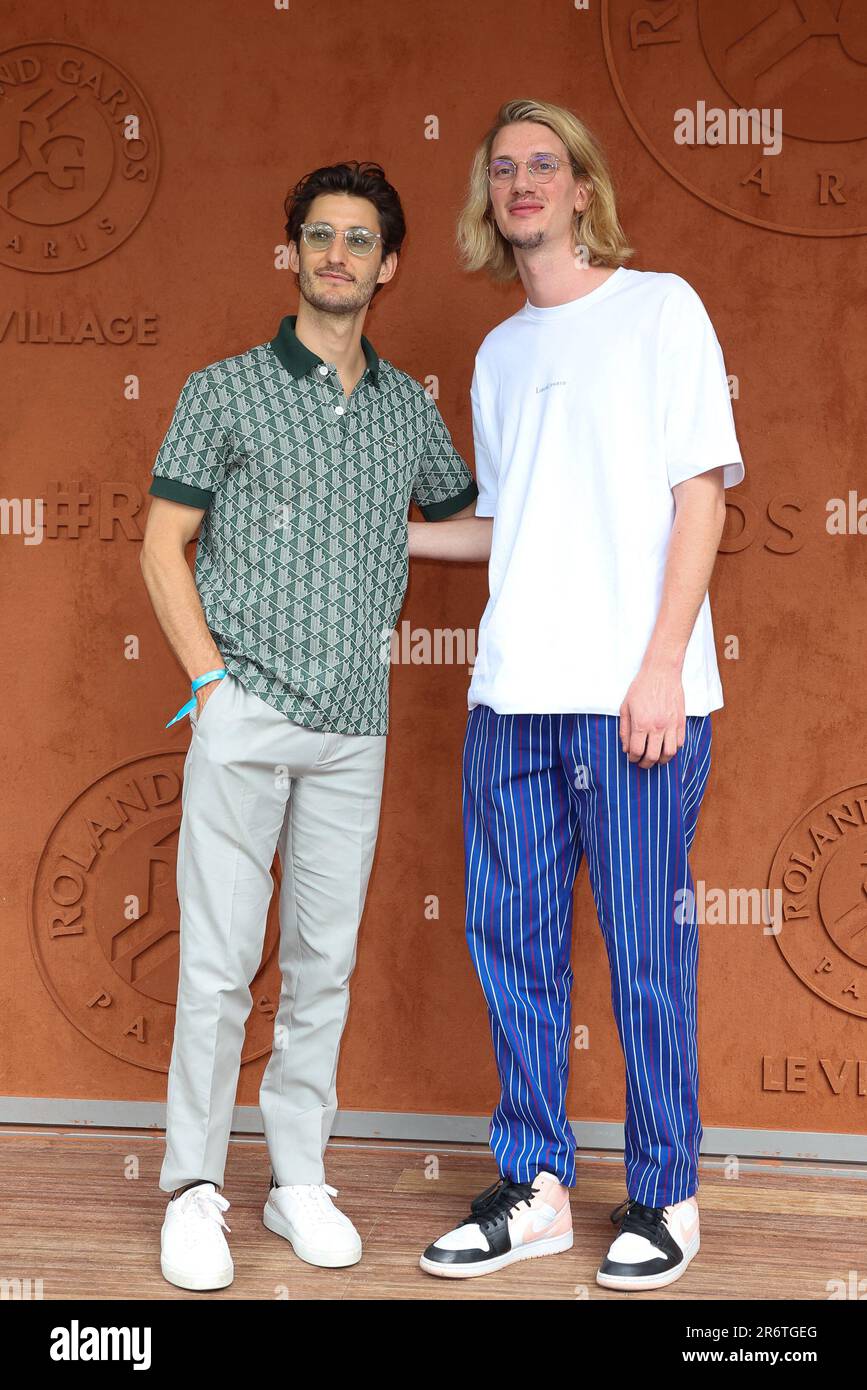 Paris, France. 11th juin 2023. Pierre Niney et Paul Mirabelle assistent ...