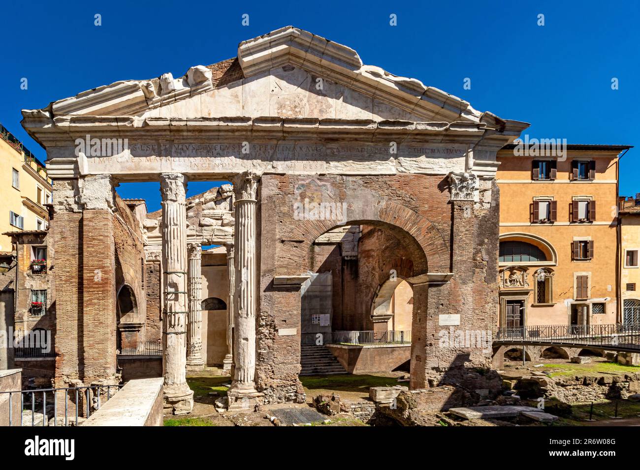 Porticus octaviae rome Banque de photographies et d’images à haute ...
