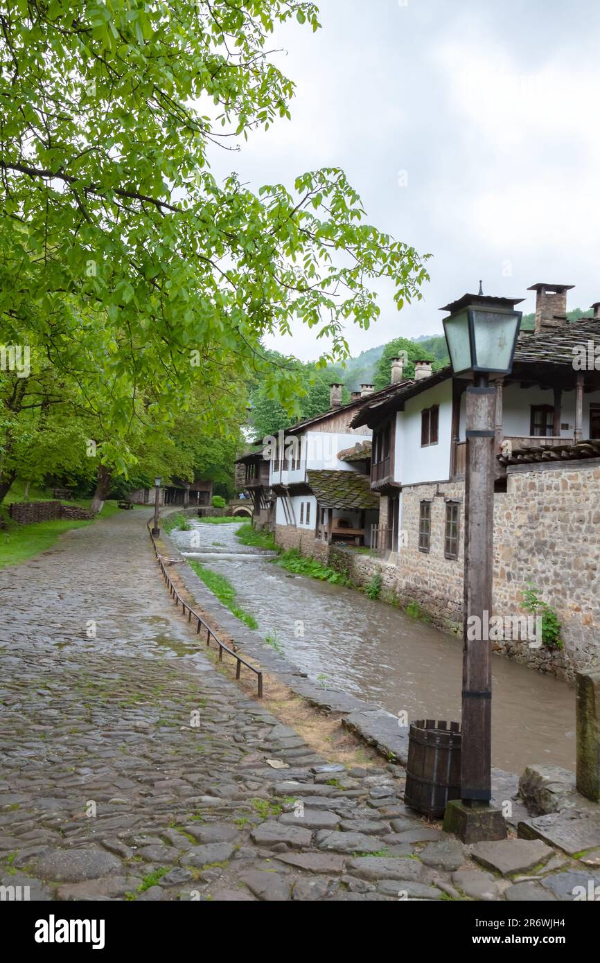 ETAR, GABROVO, BULGARIE- 29 mai 2023: Complexe ethnographique avec ...