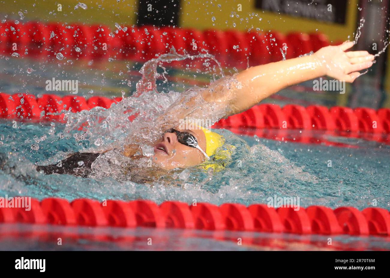 Pauline Mahieu de Canet 66 chaleur 100 M dos pendant les Championnats ...