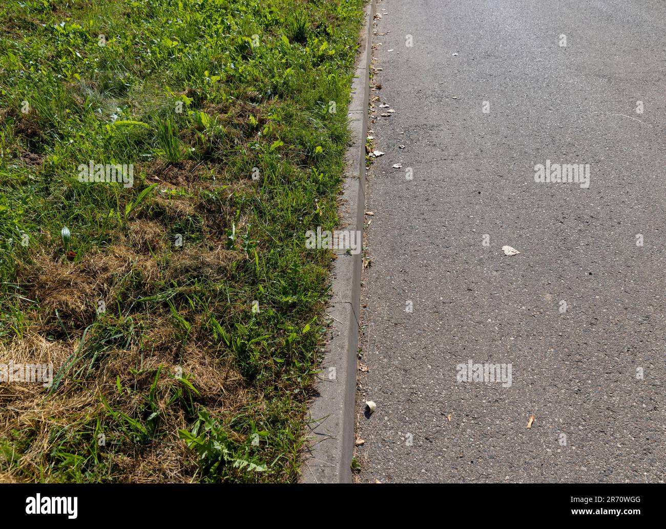 Détails d'une route asphaltée, faisant partie d'une route asphaltée ...