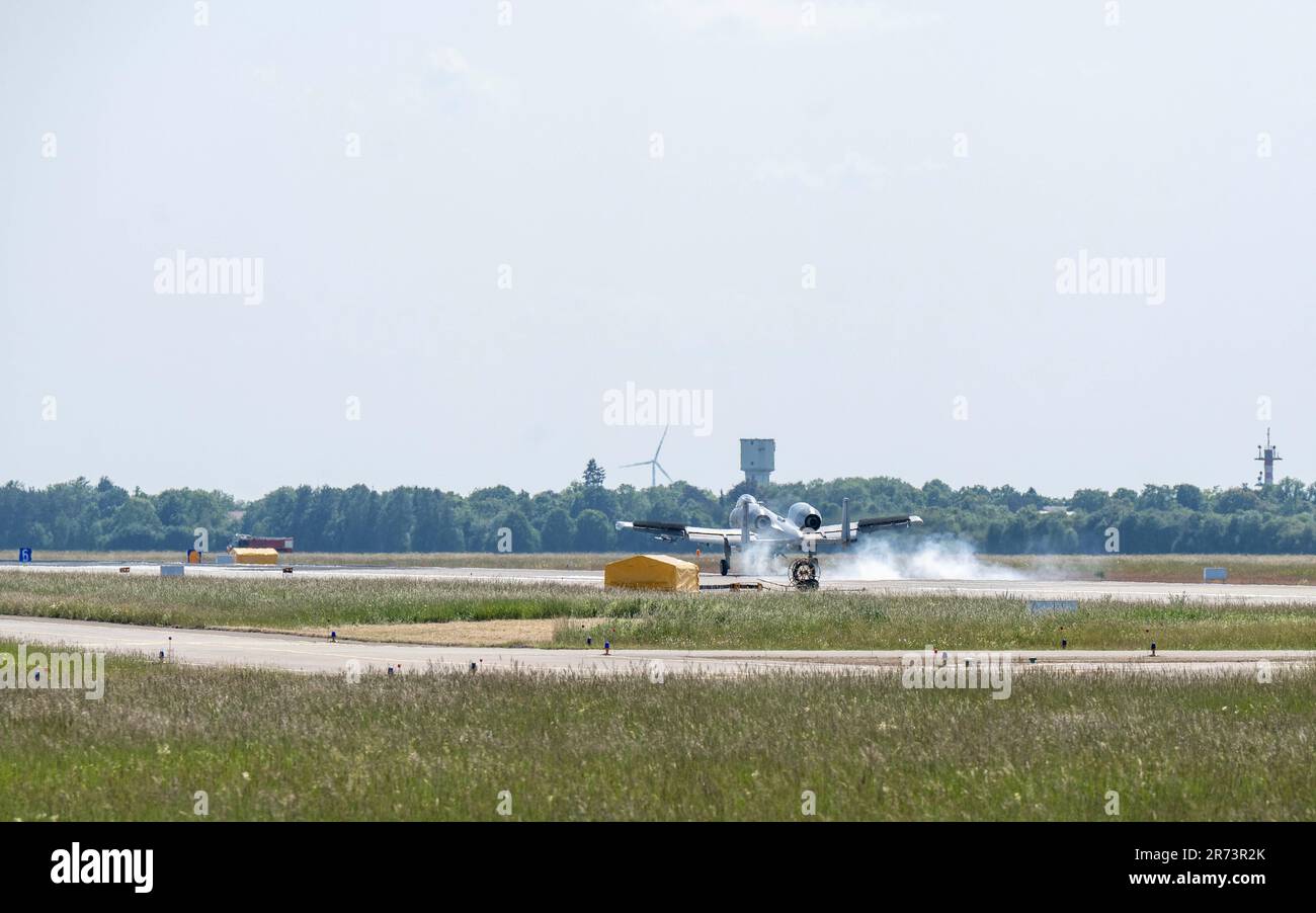 A ÉTATS-UNIS Un avion Thunderbolt II de la Force aérienne A-10 affecté ...