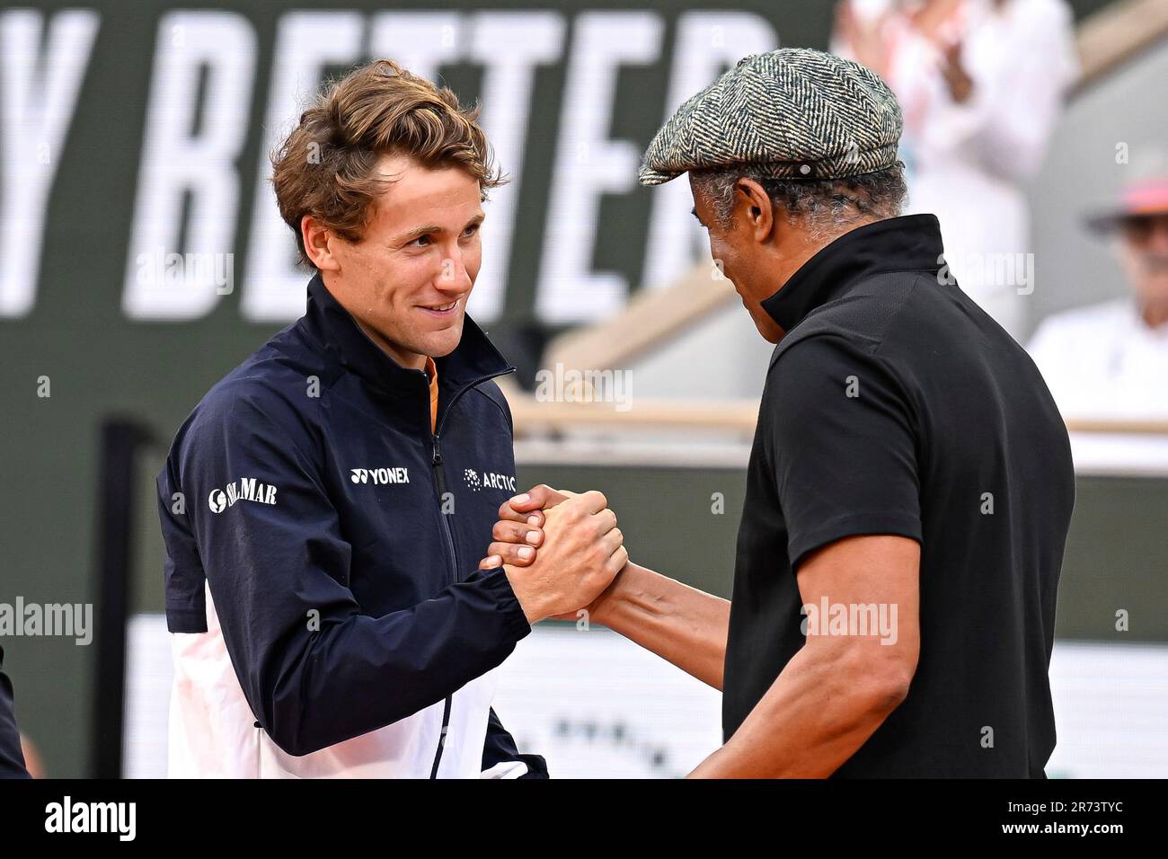 Yannick Noah et Casper Ruud lors de la finale de l'Open de France ...