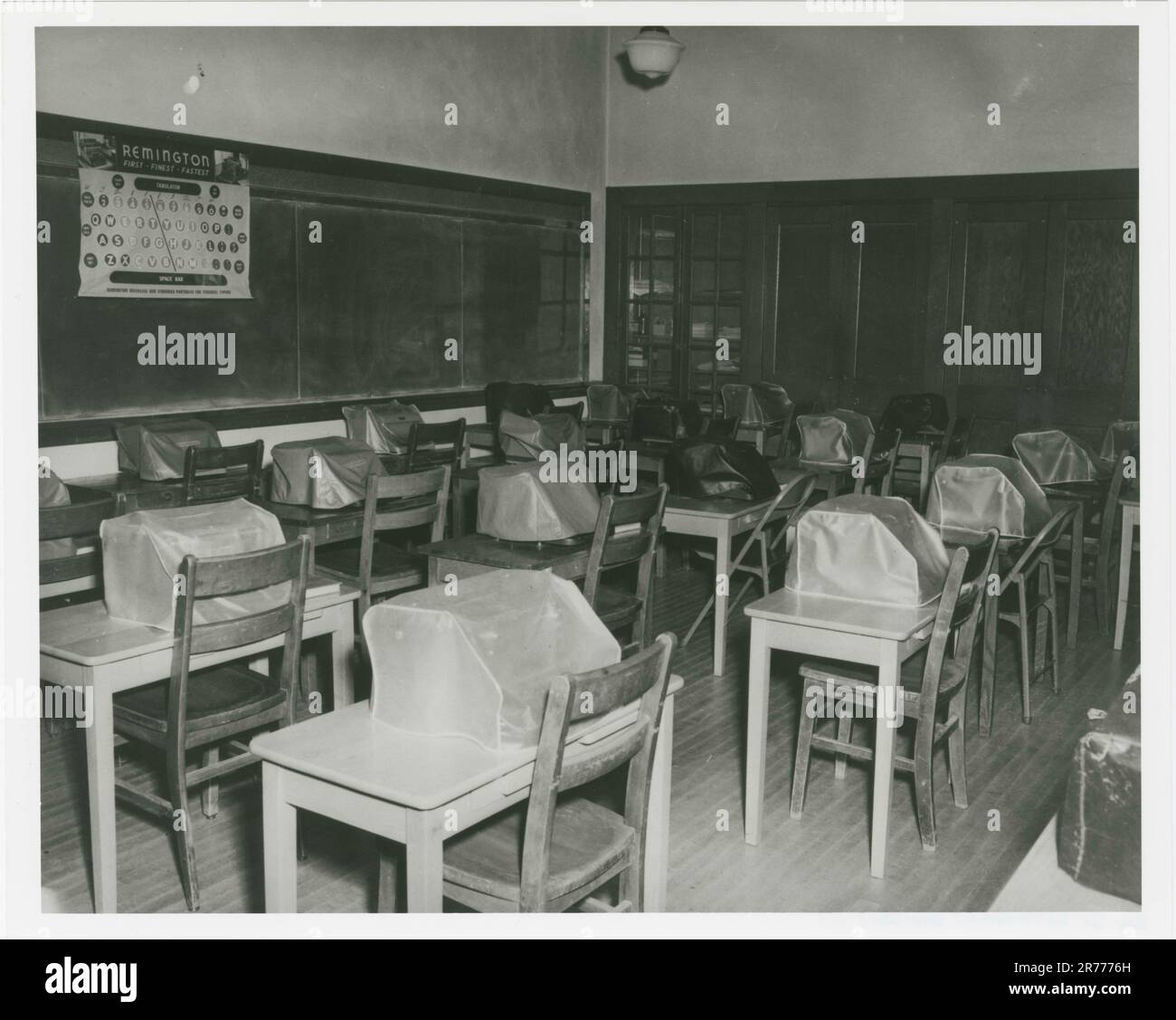 Farmville High School commercial Department Typing Room. Cet article ...