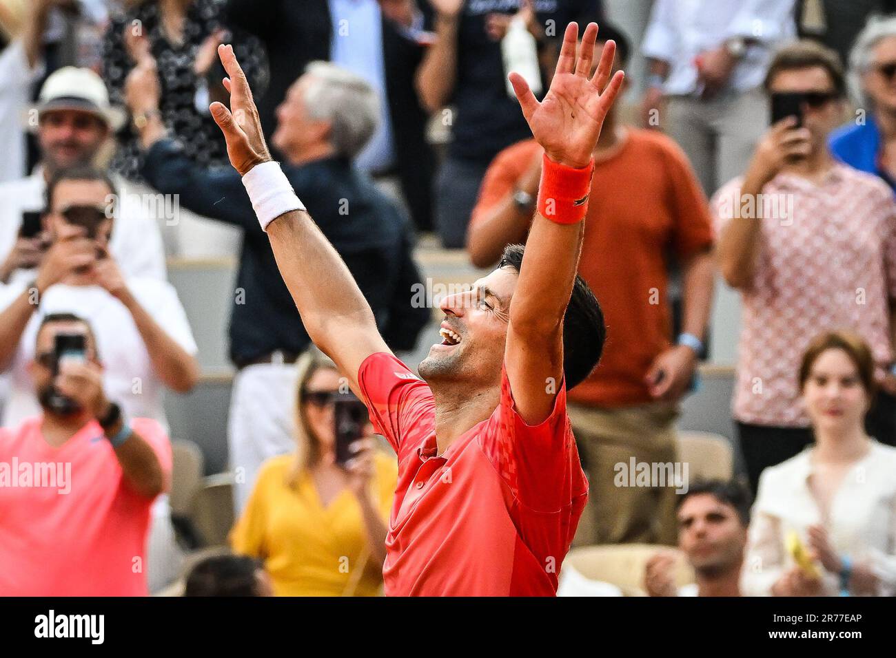 Novak DJOKOVIC de Serbie célèbre sa victoire lors de la Rolex Monte ...