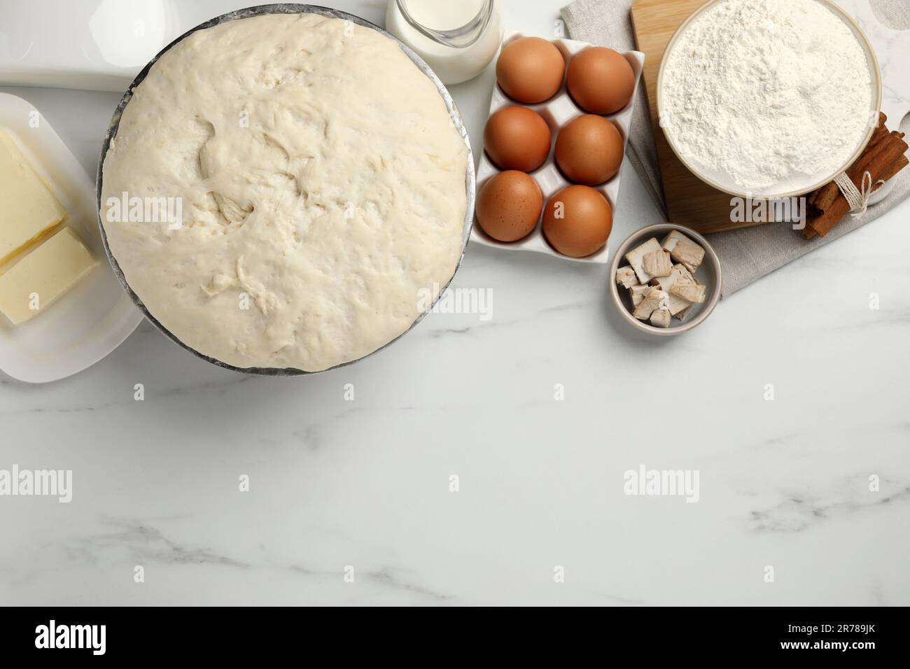 Composition à plat avec pâte de levure fraîche et différents ...