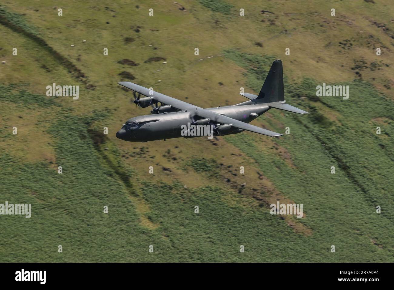 Un navire de trois avions de la RAF C-130 Hercules Flypast, la Royal ...