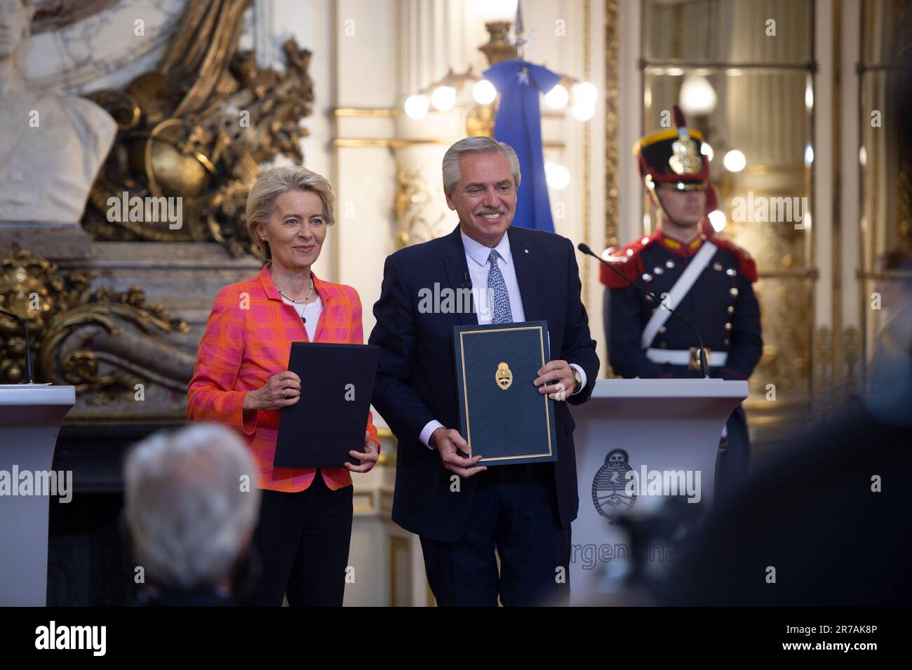 Buenos Aires, Argentine. 12th juin 2023. Ursula von der Leyen (l ...