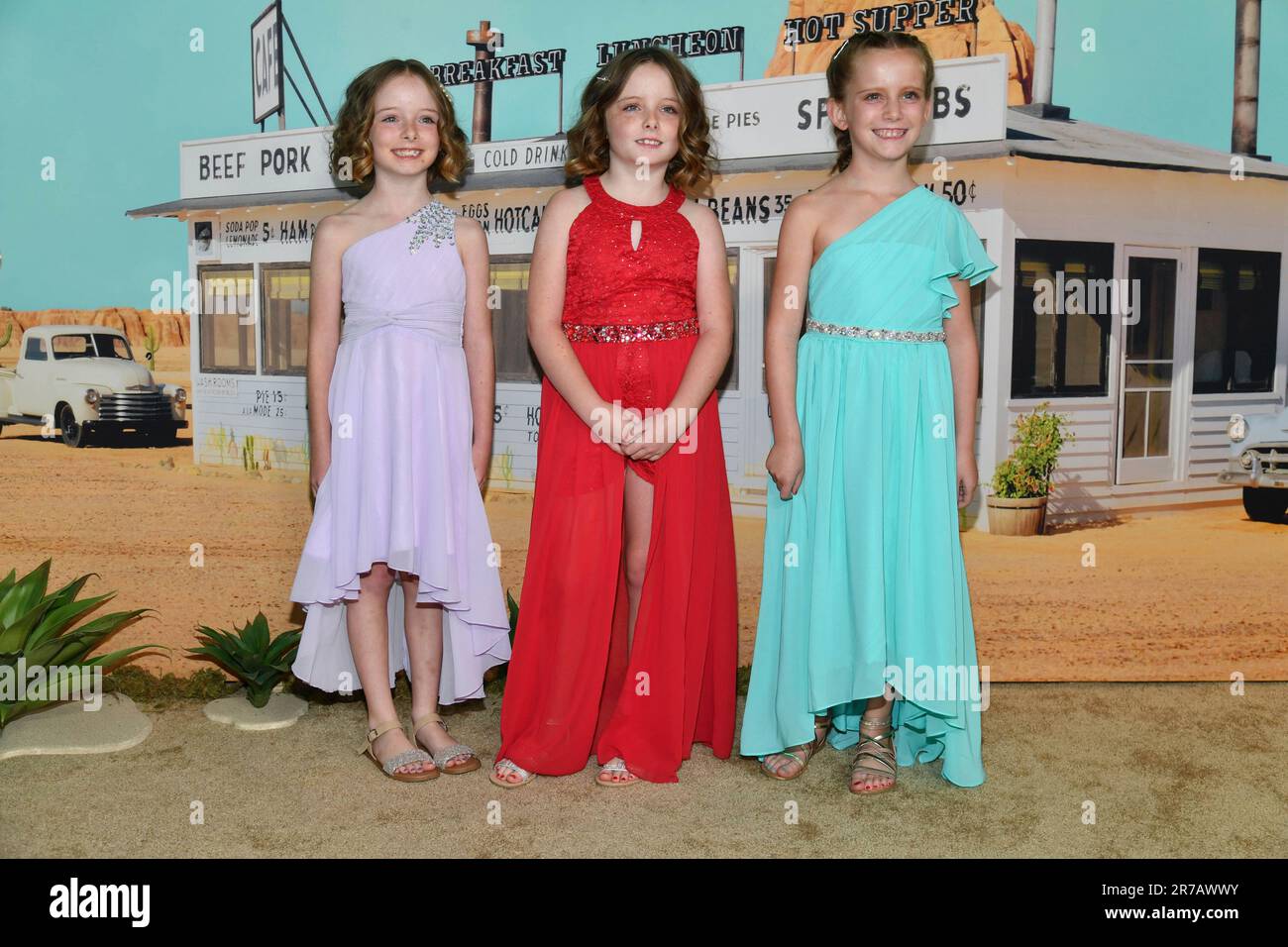 Photo by: NDZ/STAR MAX/IPx 2023 6/13/23 Ella Faris, Gracie Faris and Willan Faris at the ...