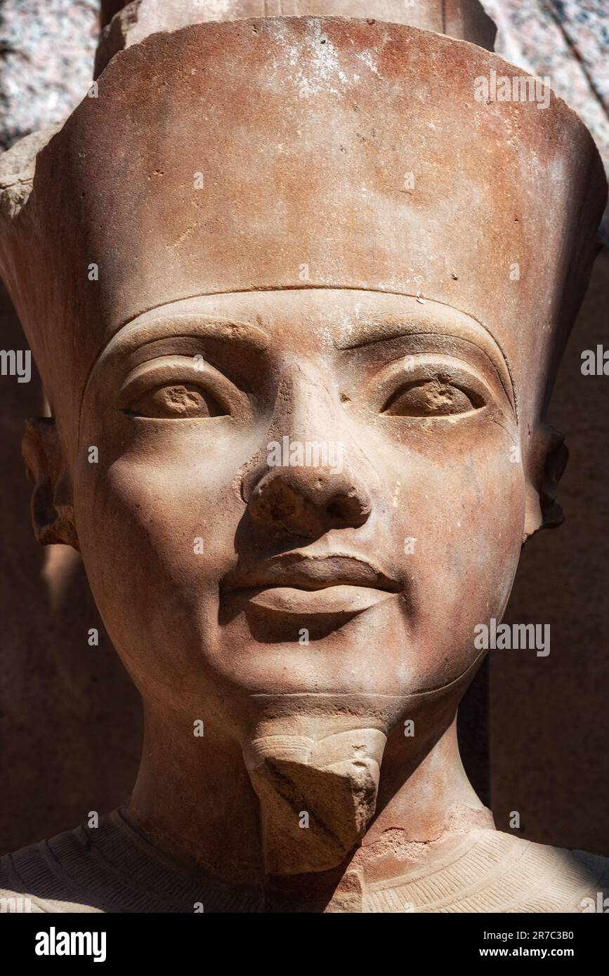Portrait Statue de l'ancien Pharaon égyptien Reine Hatshepsut, Temple ...