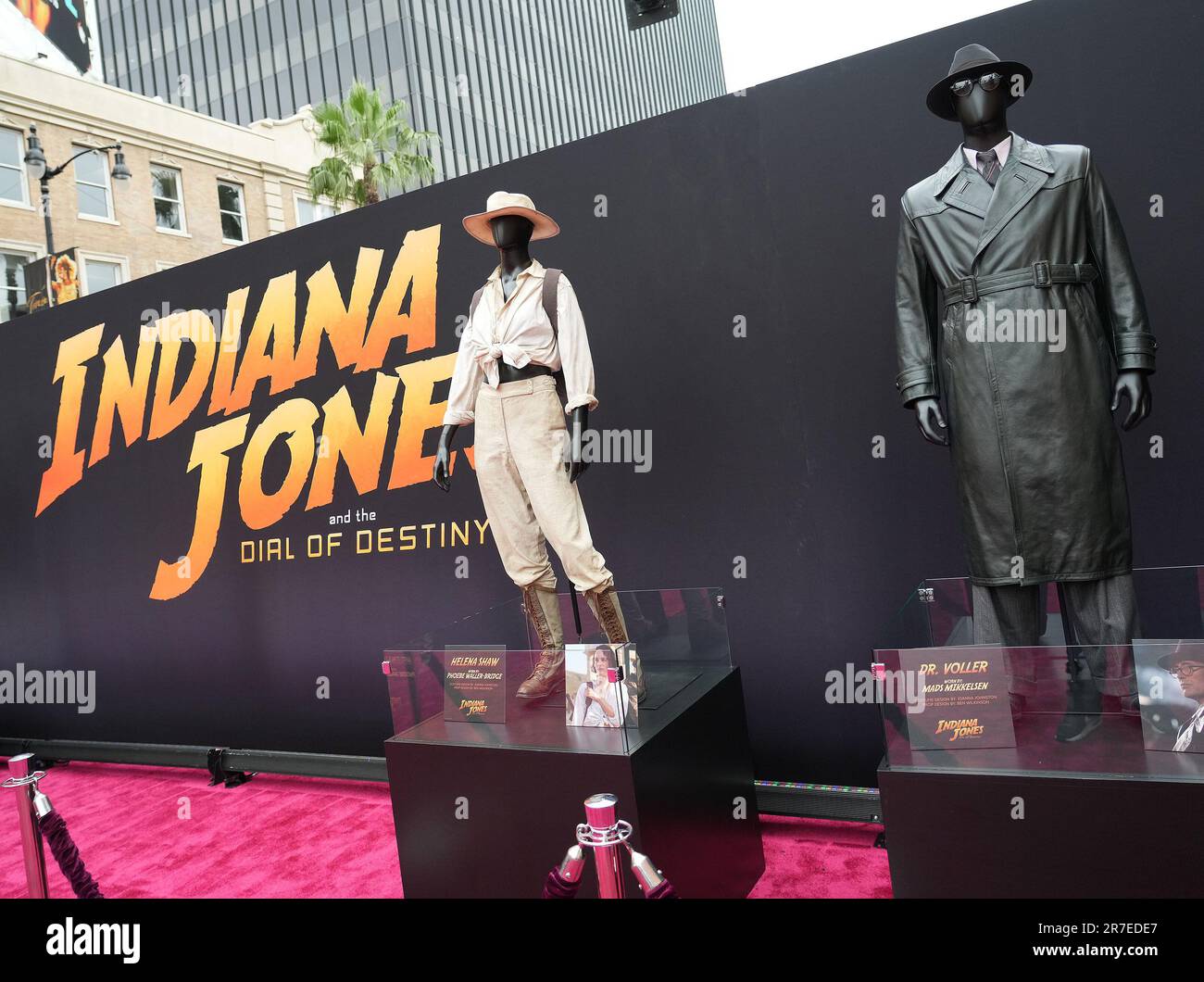 Indiana jones et le cadran du destin los angeles premiere Banque de ...