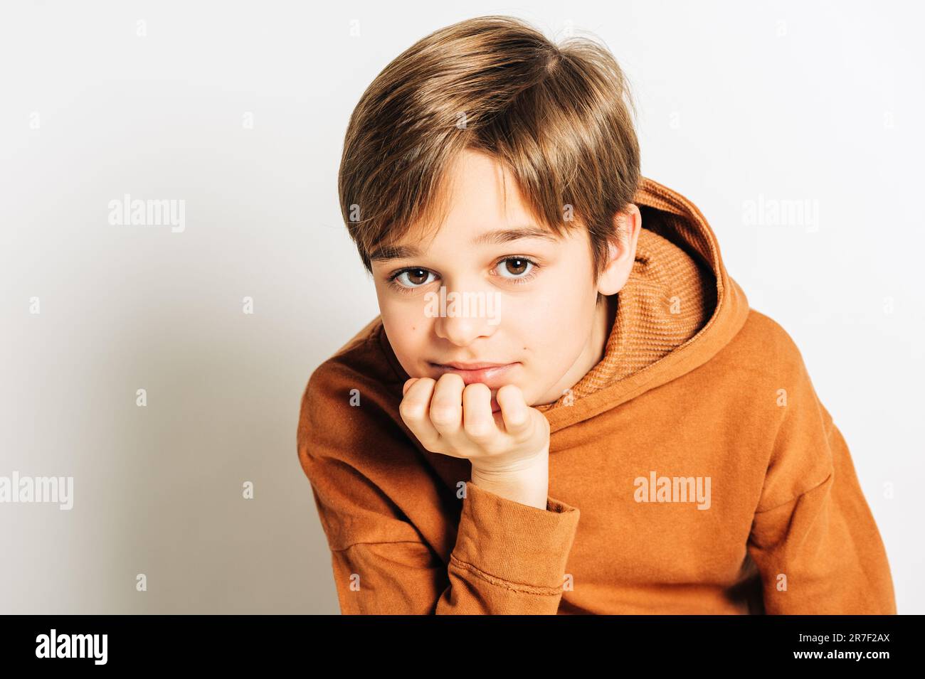 Beau garcons 10 ans Banque de photographies et d’images à haute ...