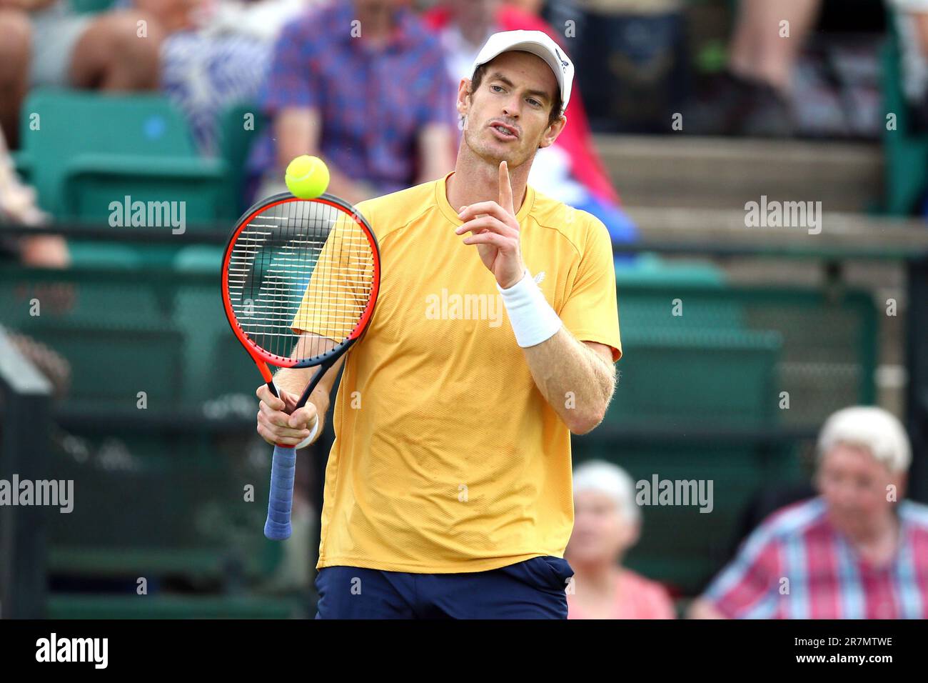 Andy Murray réagit lors de son quart de finale contre Dominic Stephan ...