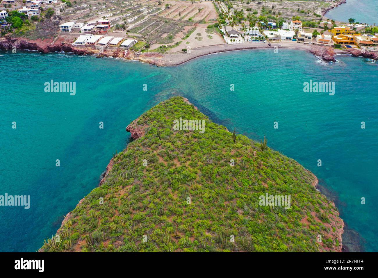 L'île de la Raza, l'île Juma, le rocher de San Nicolimaas. Vue aérienne ...