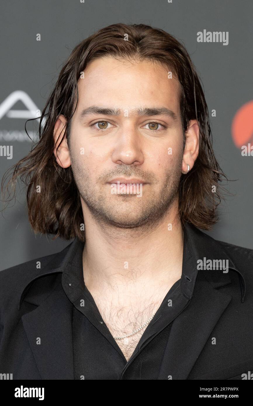 Maxim Baldry assiste au tapis rouge d'ouverture lors du Festival de ...