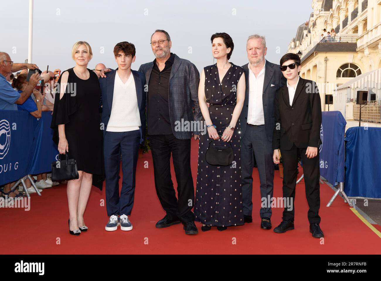 Ethan hunsinger Banque de photographies et d’images à haute résolution ...