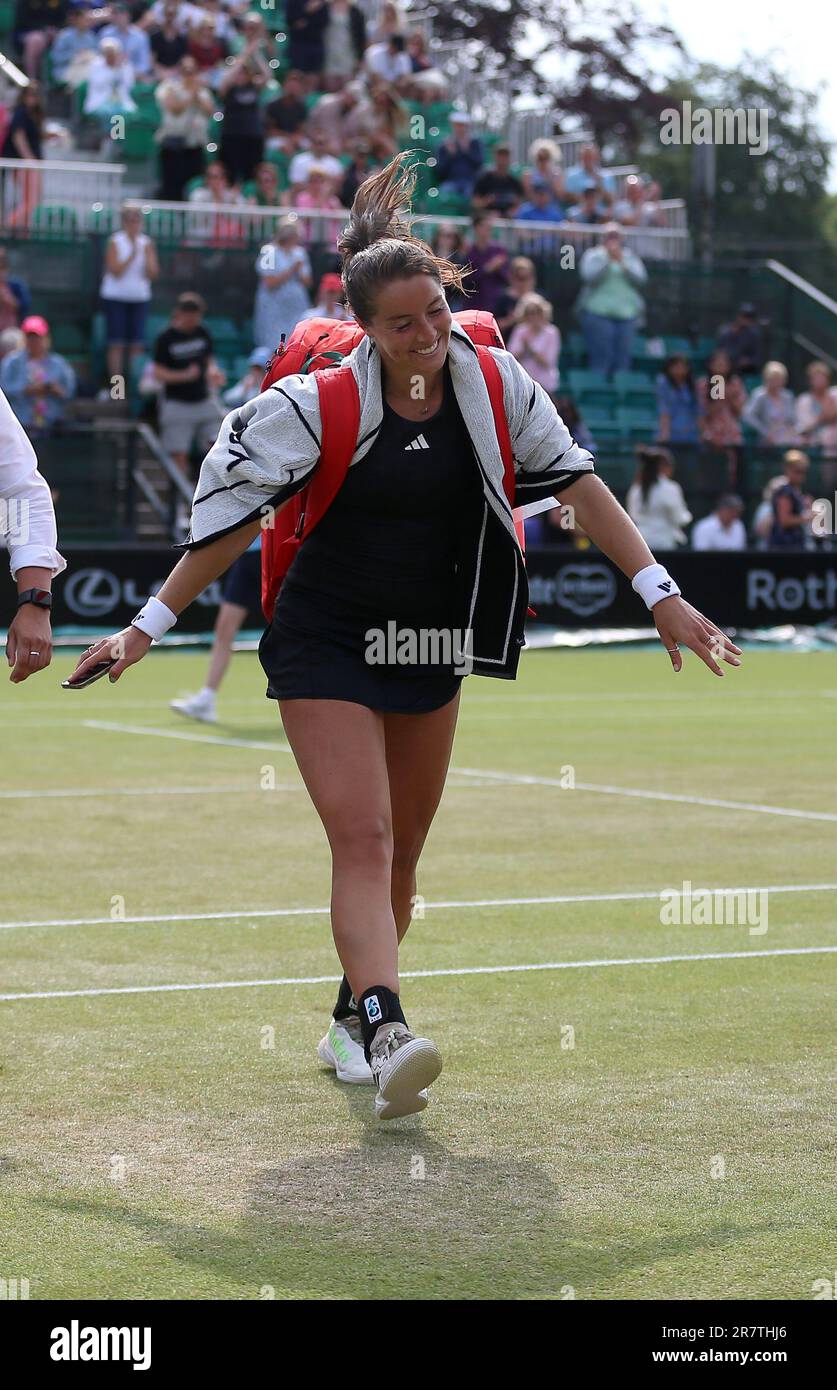 Jodie Burrage, en Grande-Bretagne, célèbre son match contre Alize ...