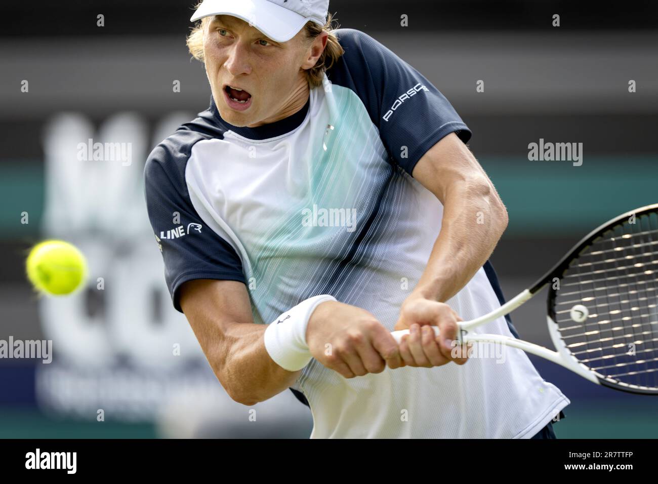 ROSMALEN - Emil Ruusuvuori (fin) en action contre Tallon Grepe (NED ...