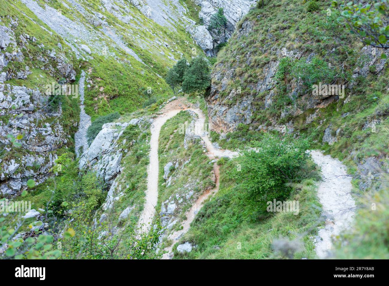 Le Canal del Texu est un sentier de randonnée et un passage entre le ...