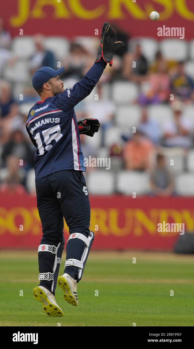 Northampton 18-juin 2023 : Lewis McManus de Northamptonshire yeux le ...