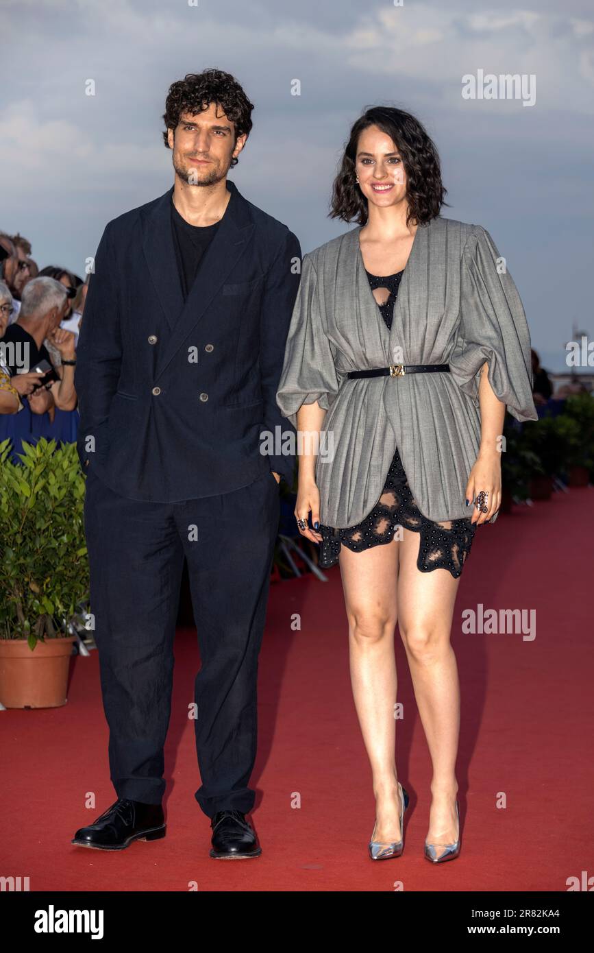 Cabourg, France. 17th juin 2023. Louis Garrel et Noémie Merlant assistent à la cérémonie de ...