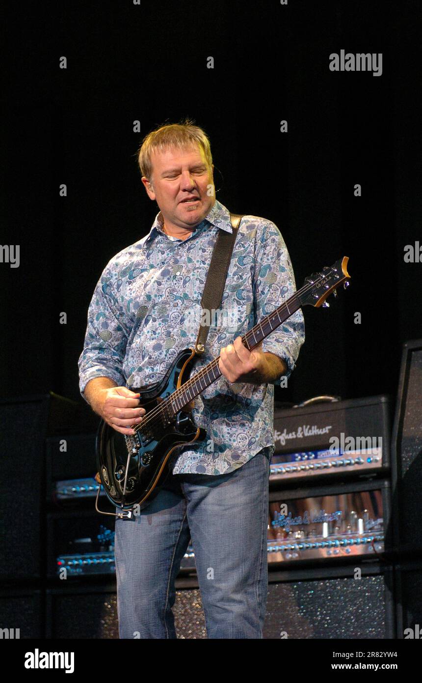 Alex lifeson Banque de photographies et d’images à haute résolution - Alamy