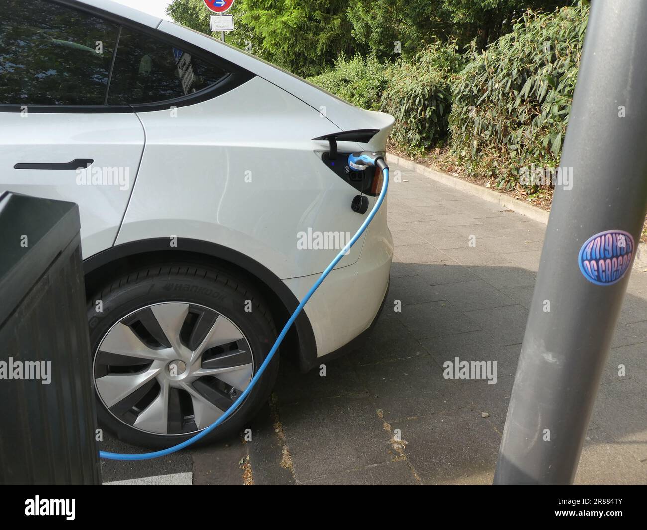 Cologne, Allemagne. 17th juin 2023. Une voiture électrique de la ...