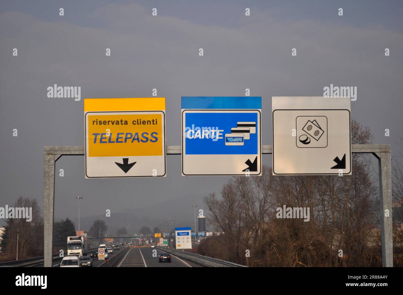Panneau routier italien Banque de photographies et d’images à haute ...